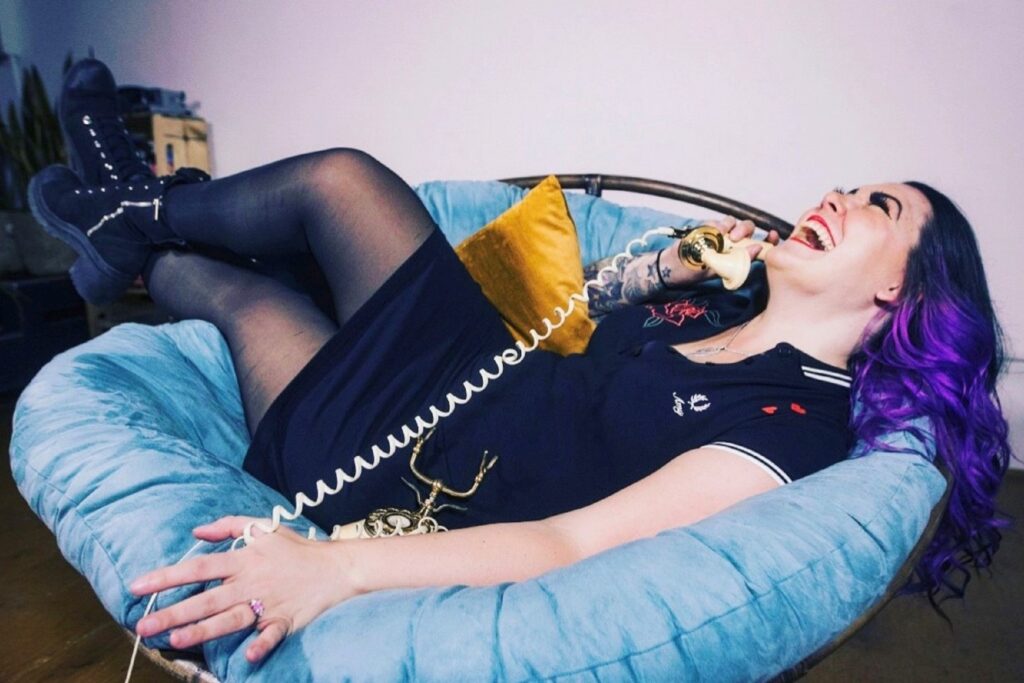 Five Questions with Amy Gabba & The Almost Famous